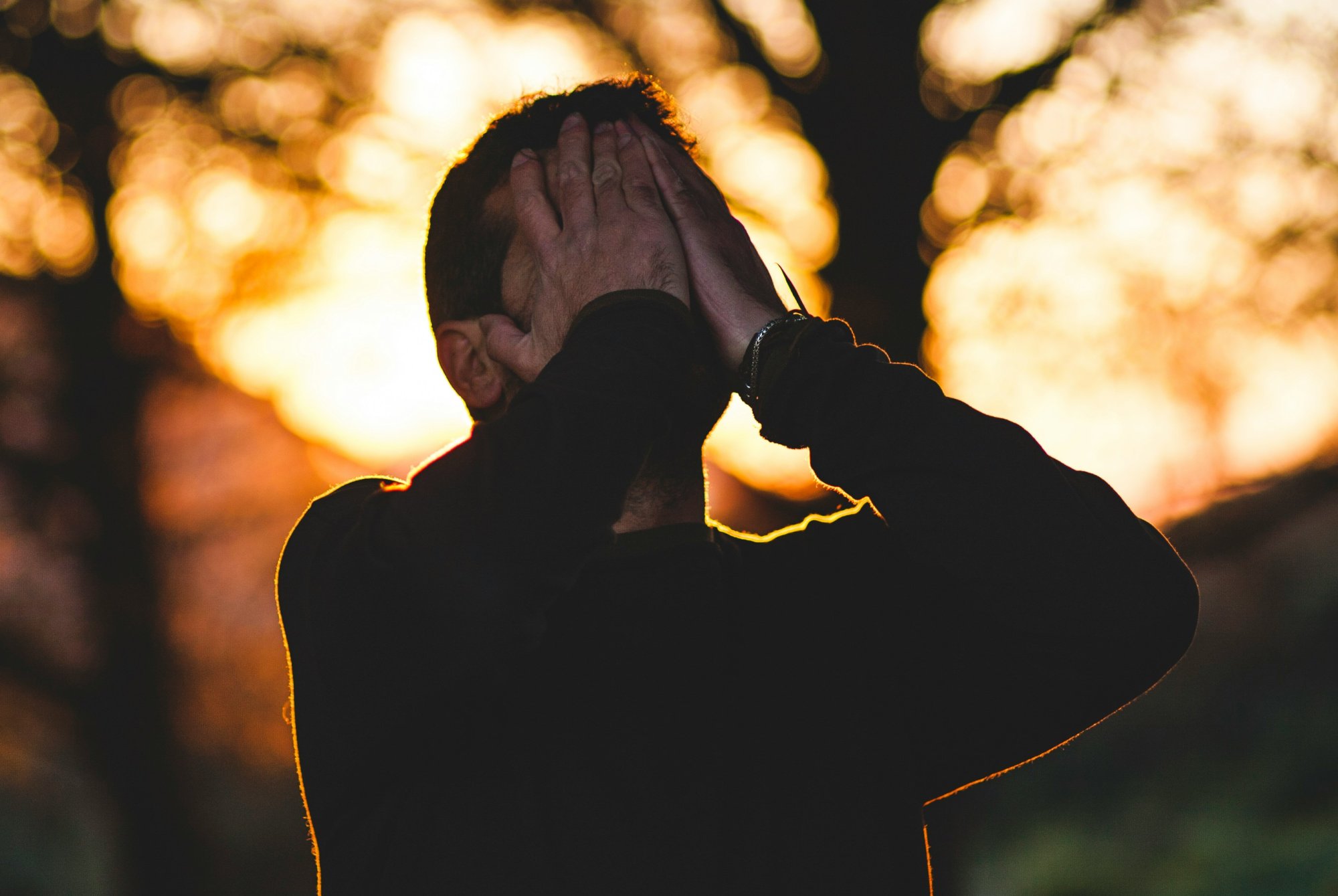 Co je to stres a jak se projevuje: Příčiny a reakce těla